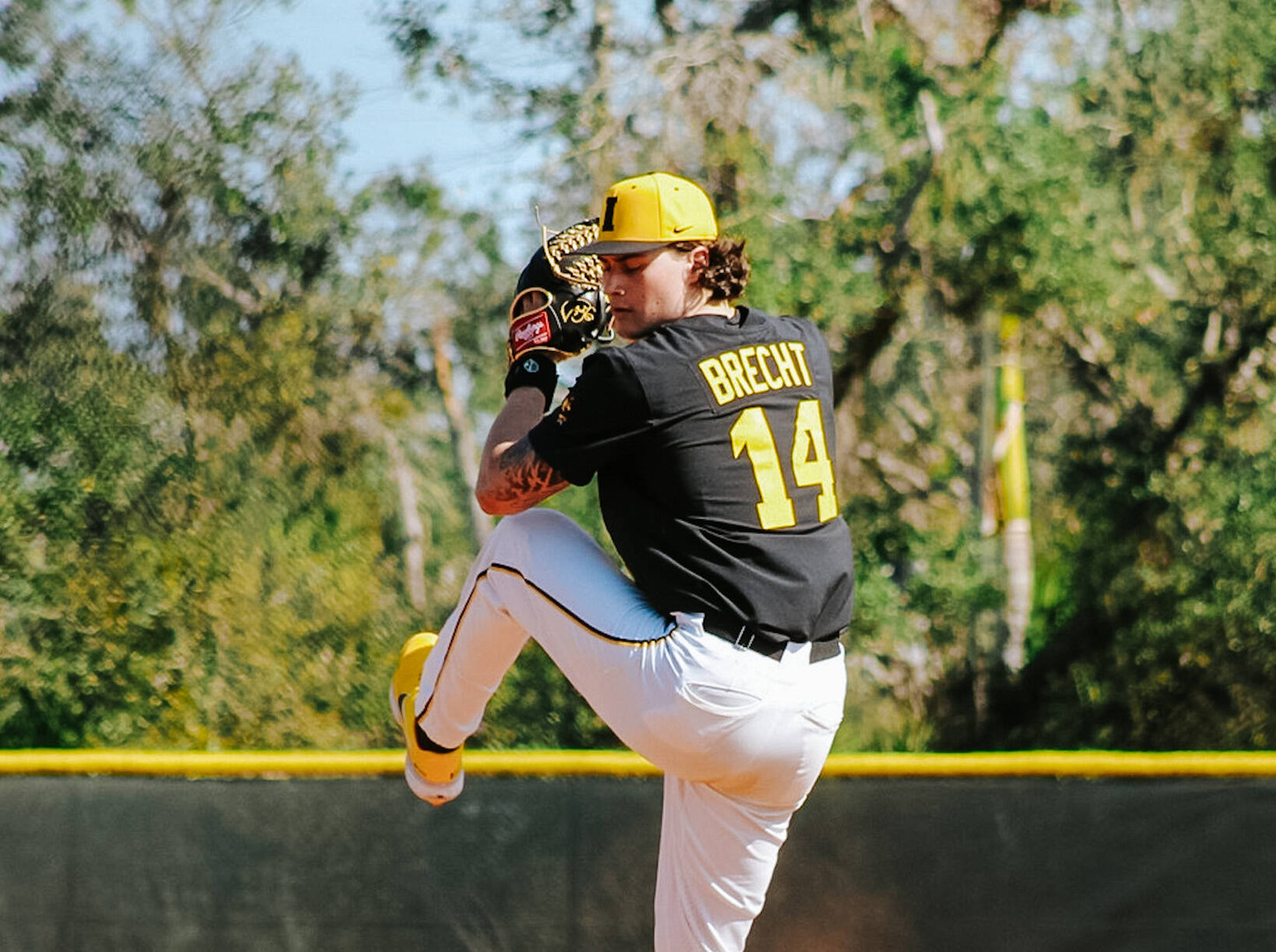 Hawkeyes Beat Bobcats, 7-1 – University of Iowa Athletics