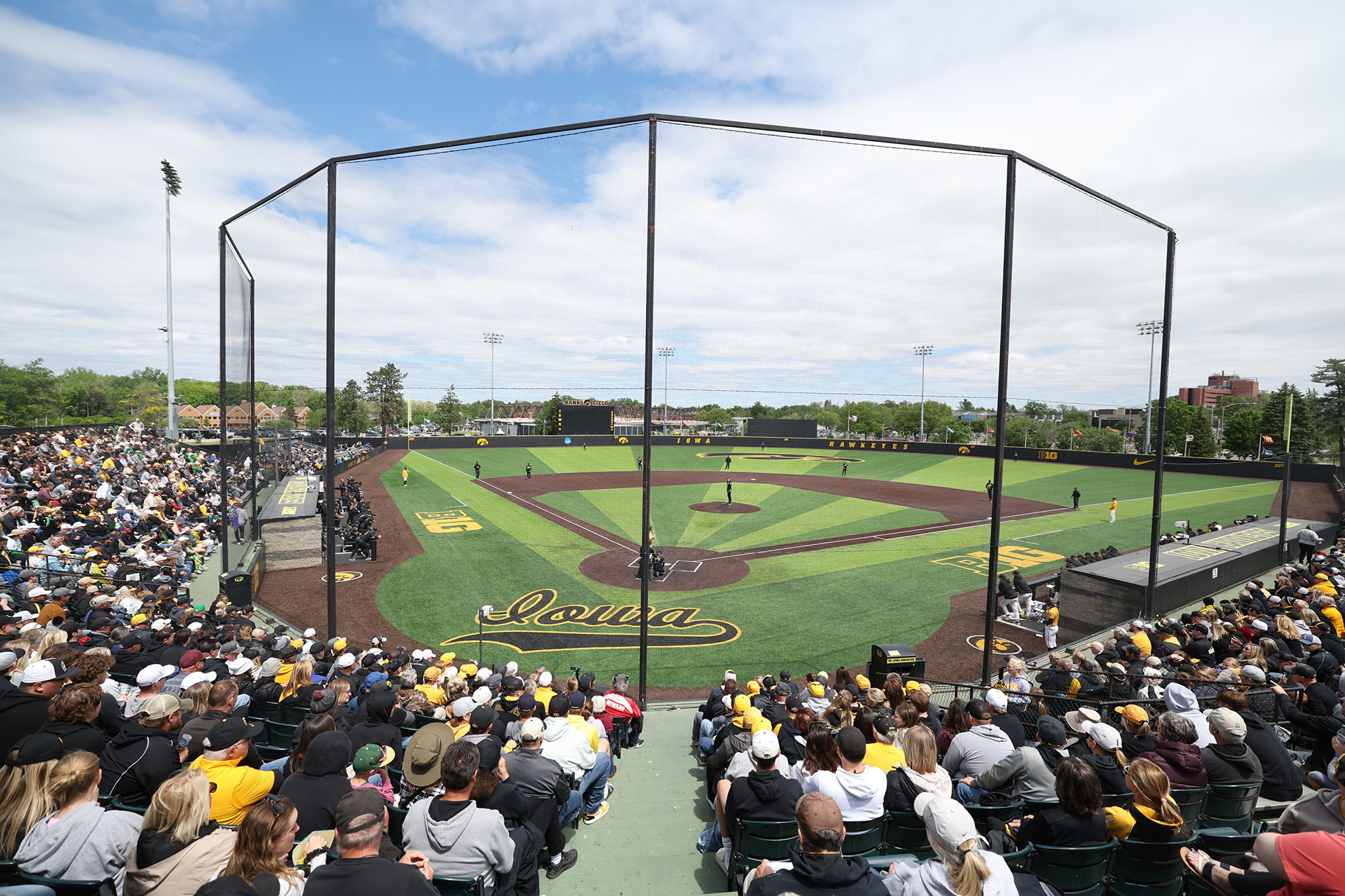 Hawkeyes Drop Regular Season Finale to No. 5 Ducks - Iowa Hawkeyes ...