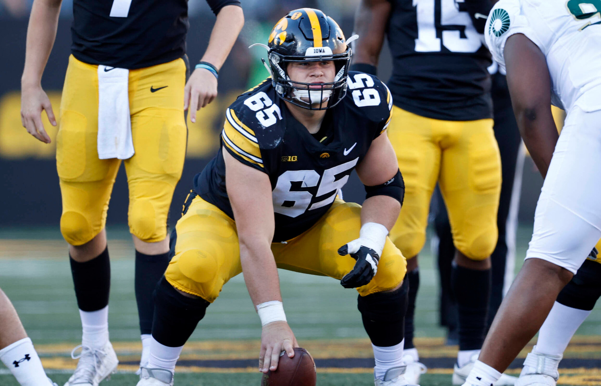 Linderbaum Named Rotary Lombardi Semifinalist - Iowa Hawkeyes Athletics ...
