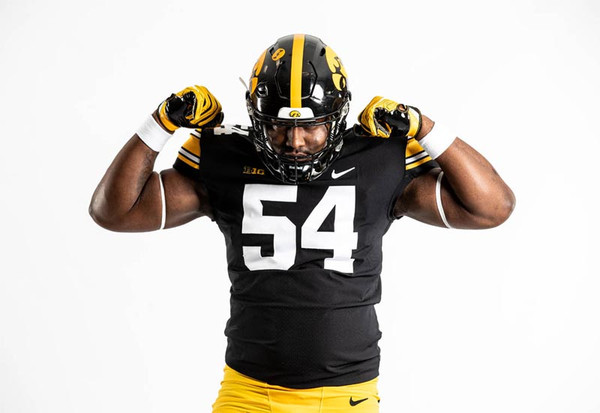 Swarm23 – Anterio Thompson – University of Iowa Athletics