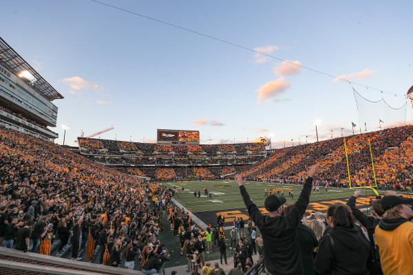 Football Ticket Timeline and Fall Promotions Announced – University of ...