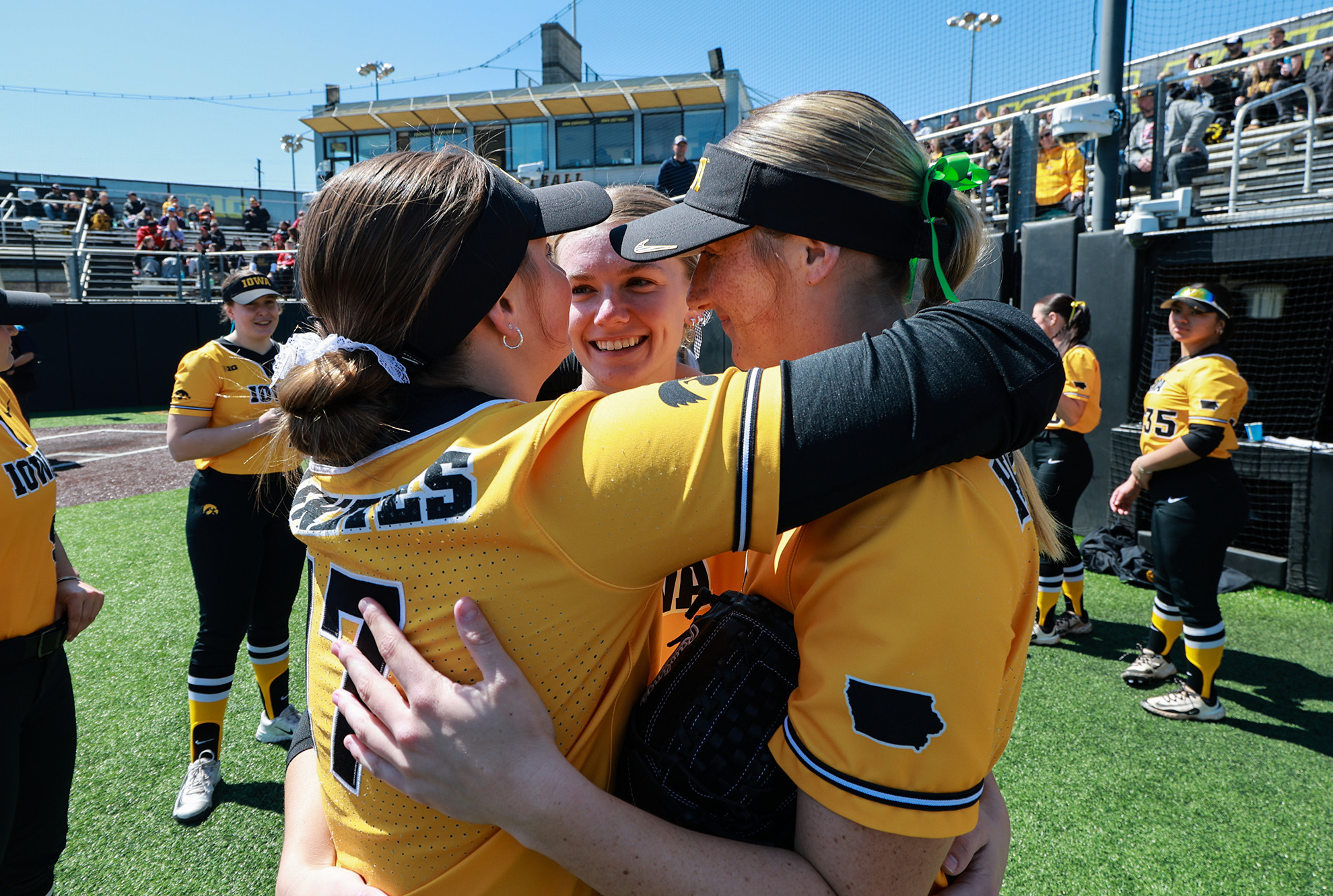 Hawkeyes Announce 2025 Fall Schedule - Iowa Hawkeyes Athletics ...