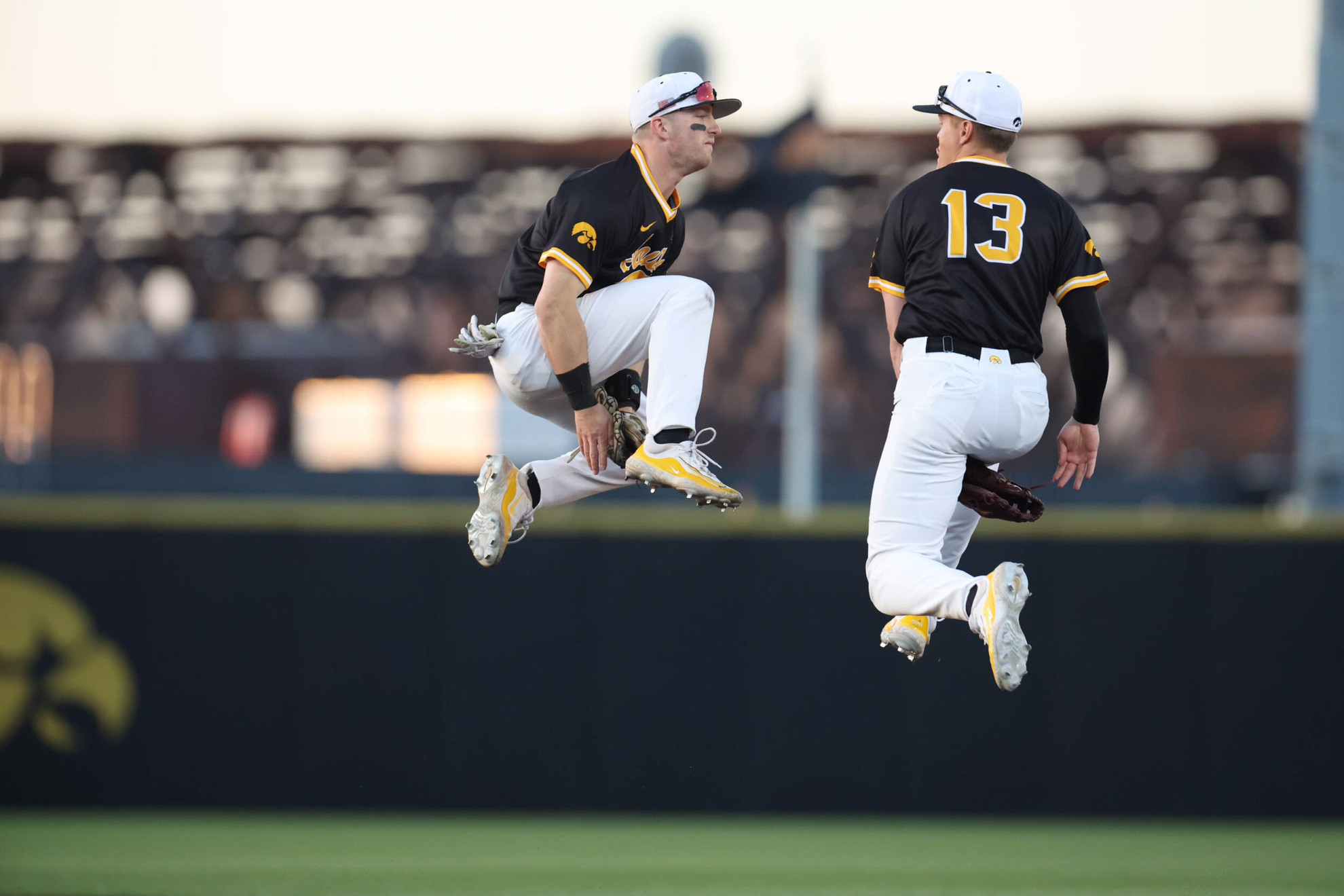 Hawkeyes Dominate Vikings - Iowa Hawkeyes Athletics - Official ...