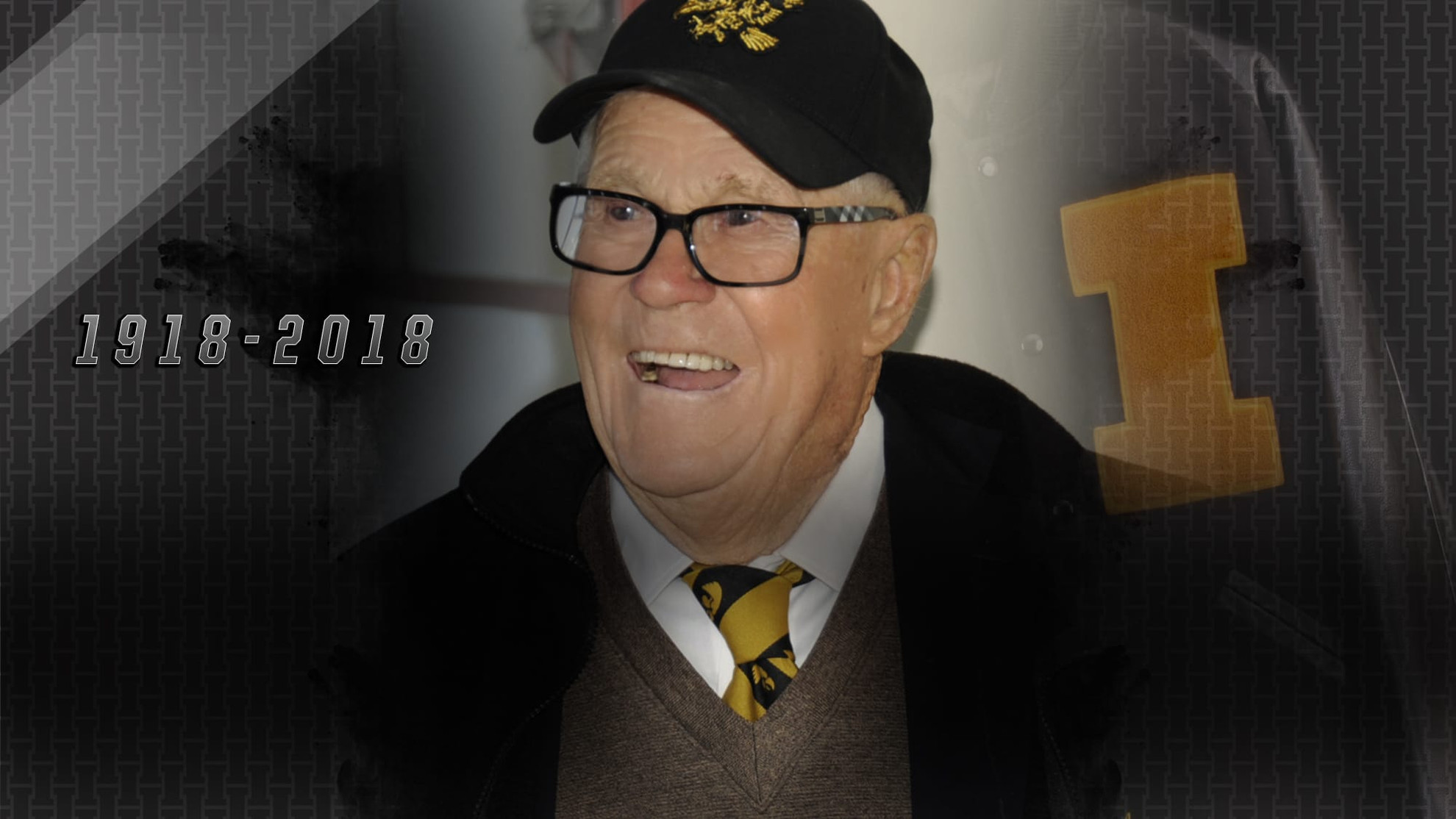 James M. Hoak Passes - Iowa Hawkeyes Athletics - Official Athletics Website