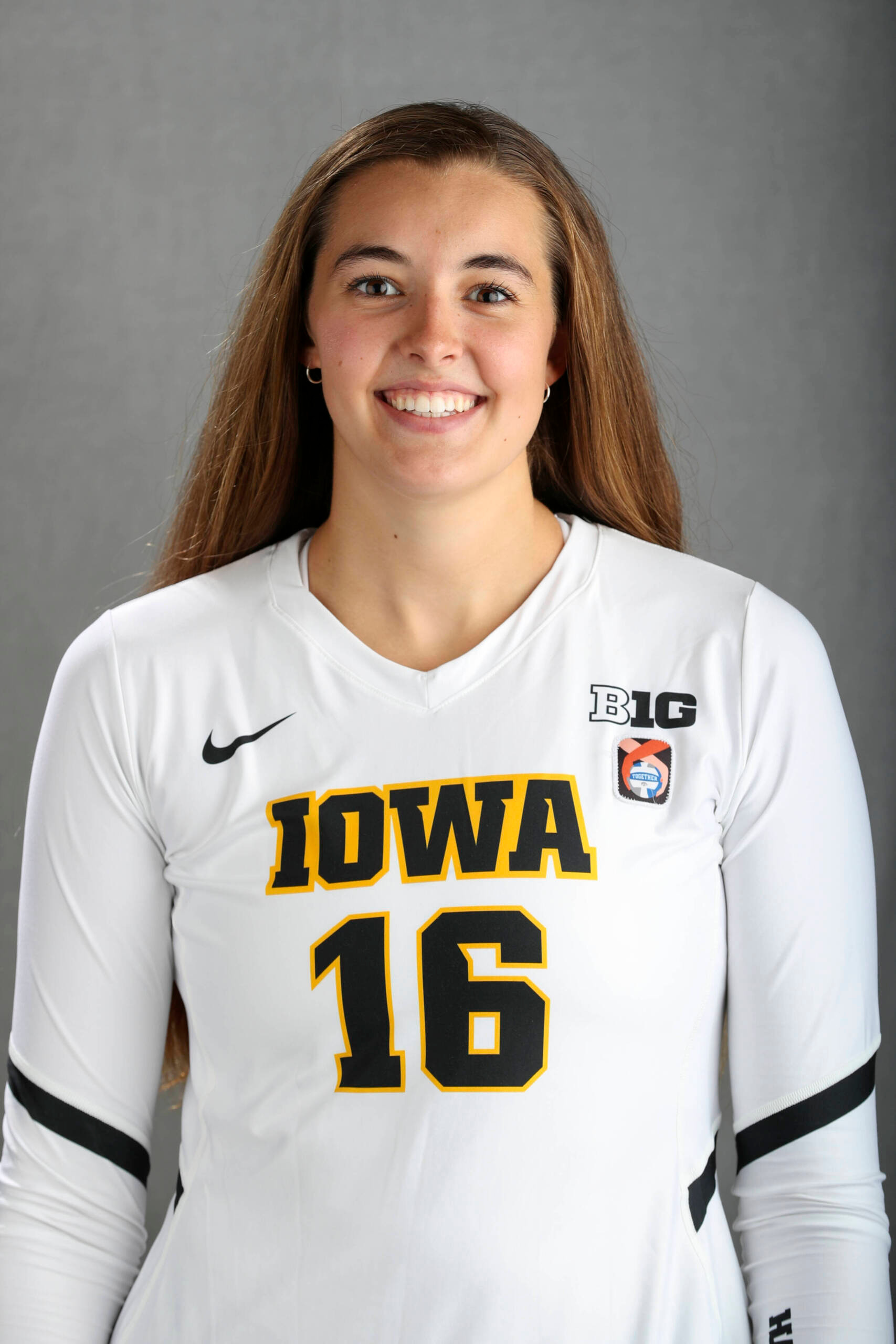 Grace Tubbs - Volleyball 2021-22 - Iowa Hawkeyes Athletics - Official ...
