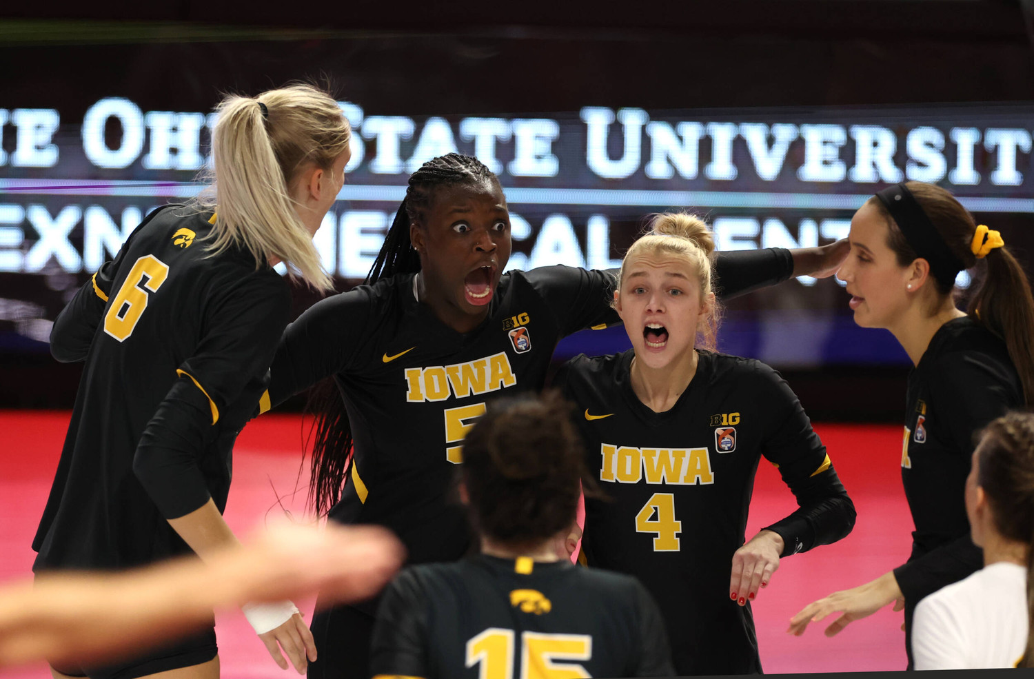 Photos: Iowa Volleyball at Ohio State – University of Iowa Athletics