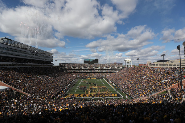 Football Ticket Timeline and Fall Promotions Announced – University of ...