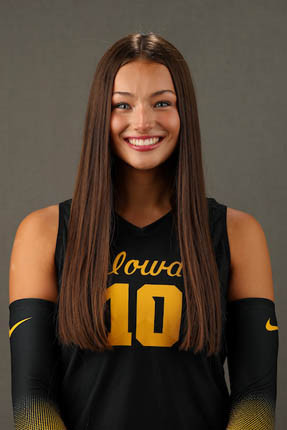 Makena Rumple - Volleyball 2025-26 - Iowa Hawkeyes Athletics - Official ...