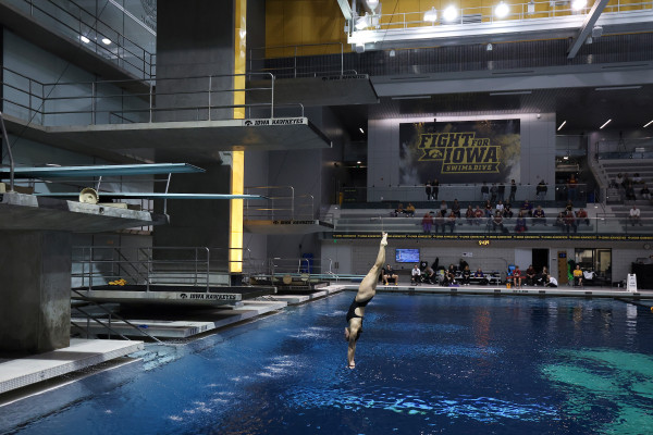 Campus Recreation and Wellness Center – University of Iowa Athletics