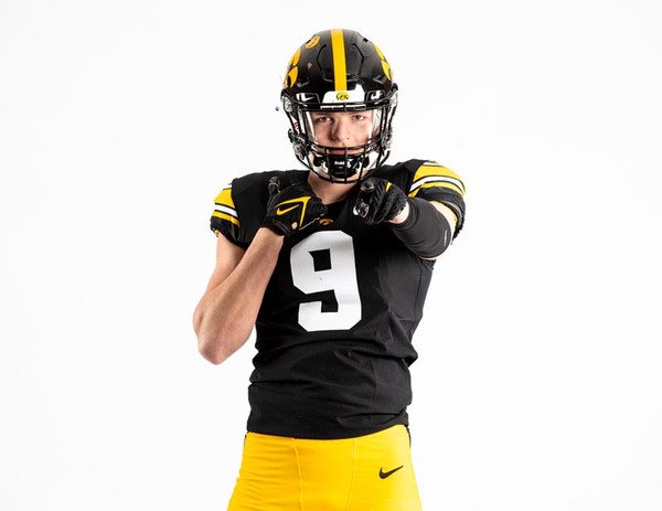Swarm23 – Grant Leeper – University of Iowa Athletics