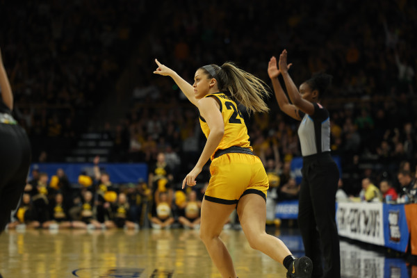 2-Seed Iowa Advances in NCAA Tournament – University of Iowa Athletics