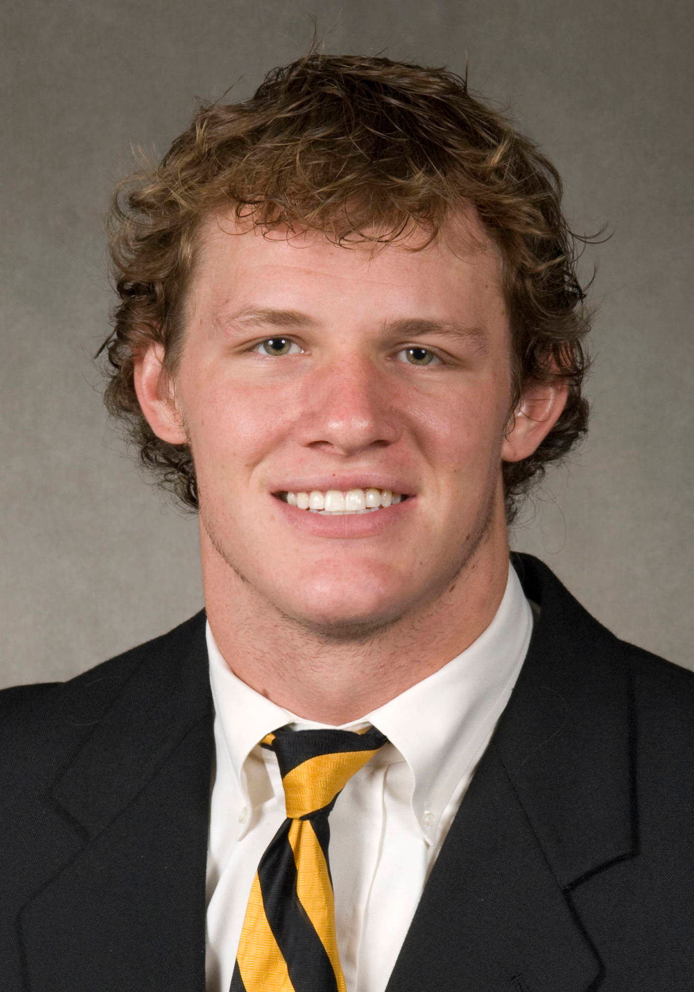 A.J. Edds - Football 2007-08 - Iowa Hawkeyes Athletics - Official ...