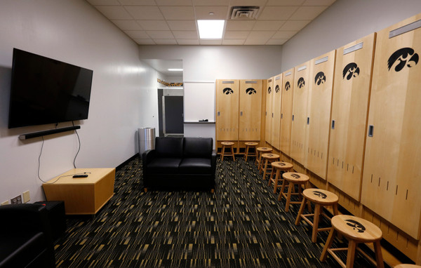 Hawkeye Tennis and Recreation Complex – University of Iowa Athletics