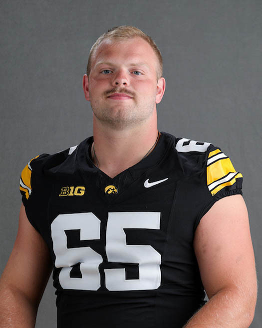 Logan Jones - Football 2025-26 - Iowa Hawkeyes Athletics - Official ...