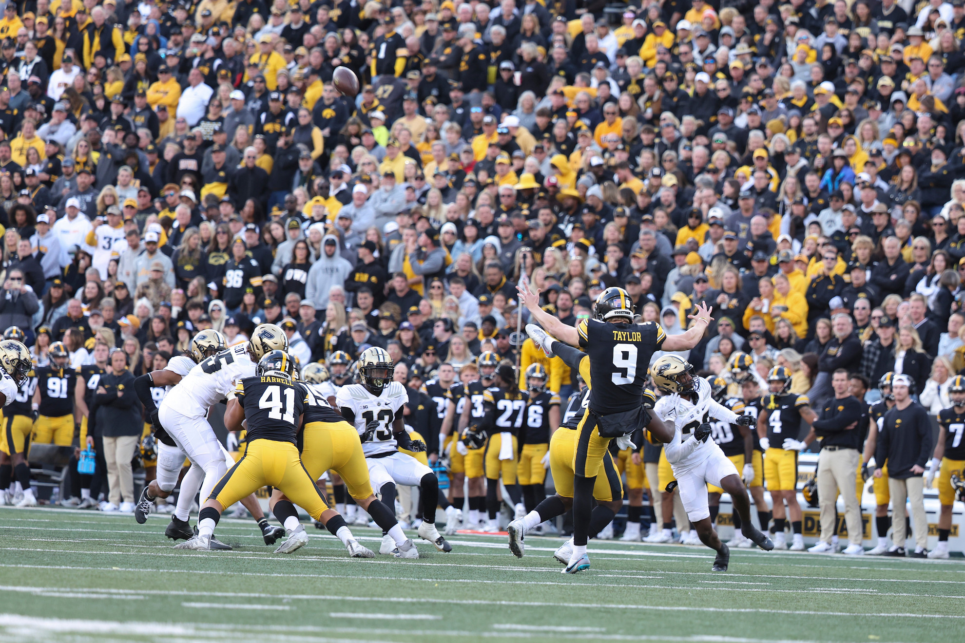 Taylor Named B1G Special Teams Player of the Week - Iowa Hawkeyes ...