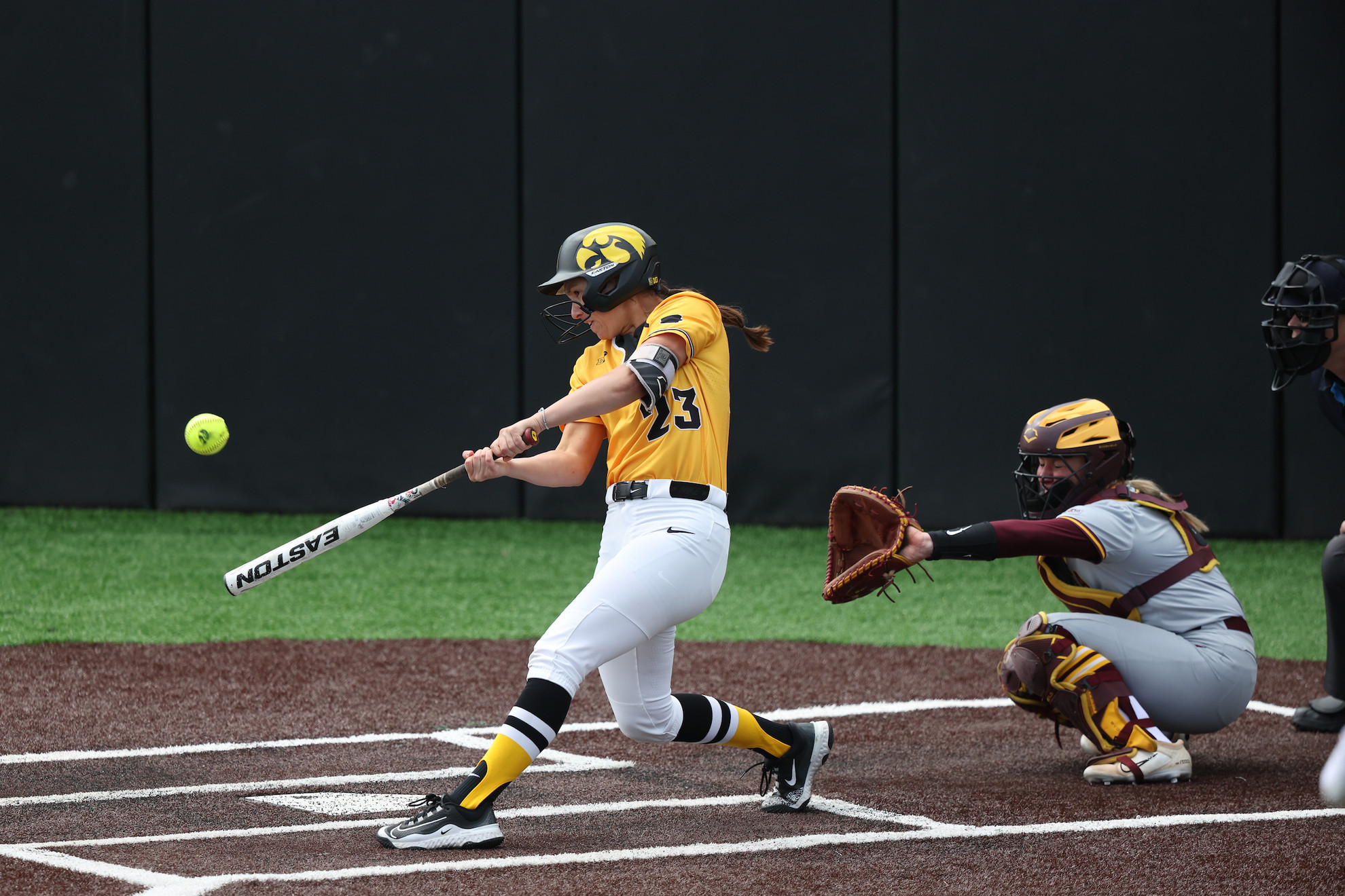 Hawkeyes Drop Series Finale - Iowa Hawkeyes Athletics - Official ...