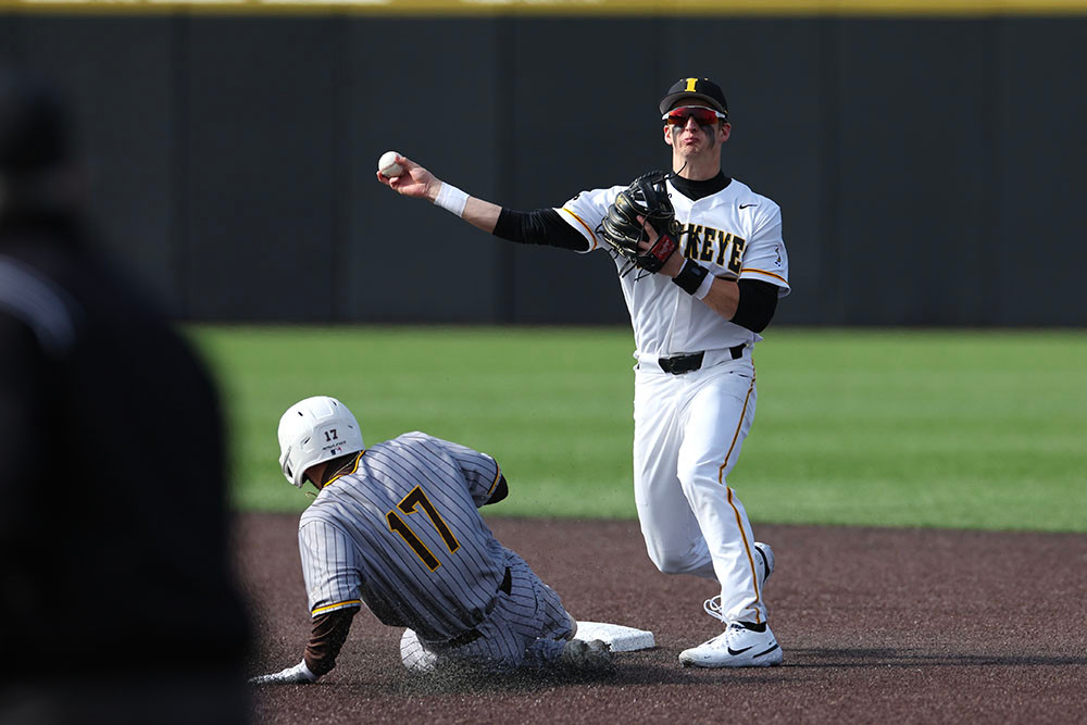 Photos: Iowa Baseball vs Western Michigan – University of Iowa Athletics