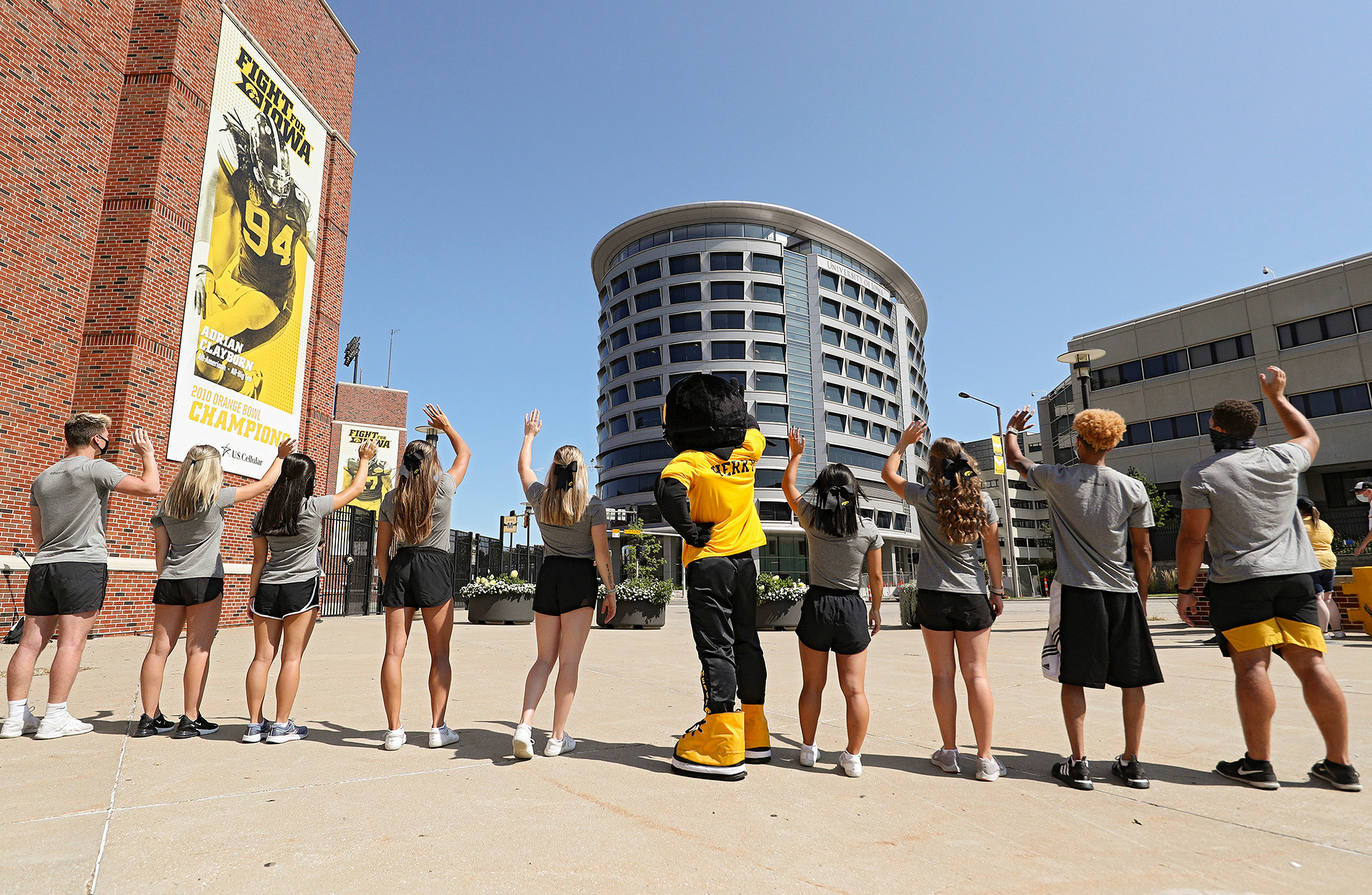 PHOTOS: Kinnick Wave – 9.5.20 - Iowa Hawkeyes Athletics - Official ...