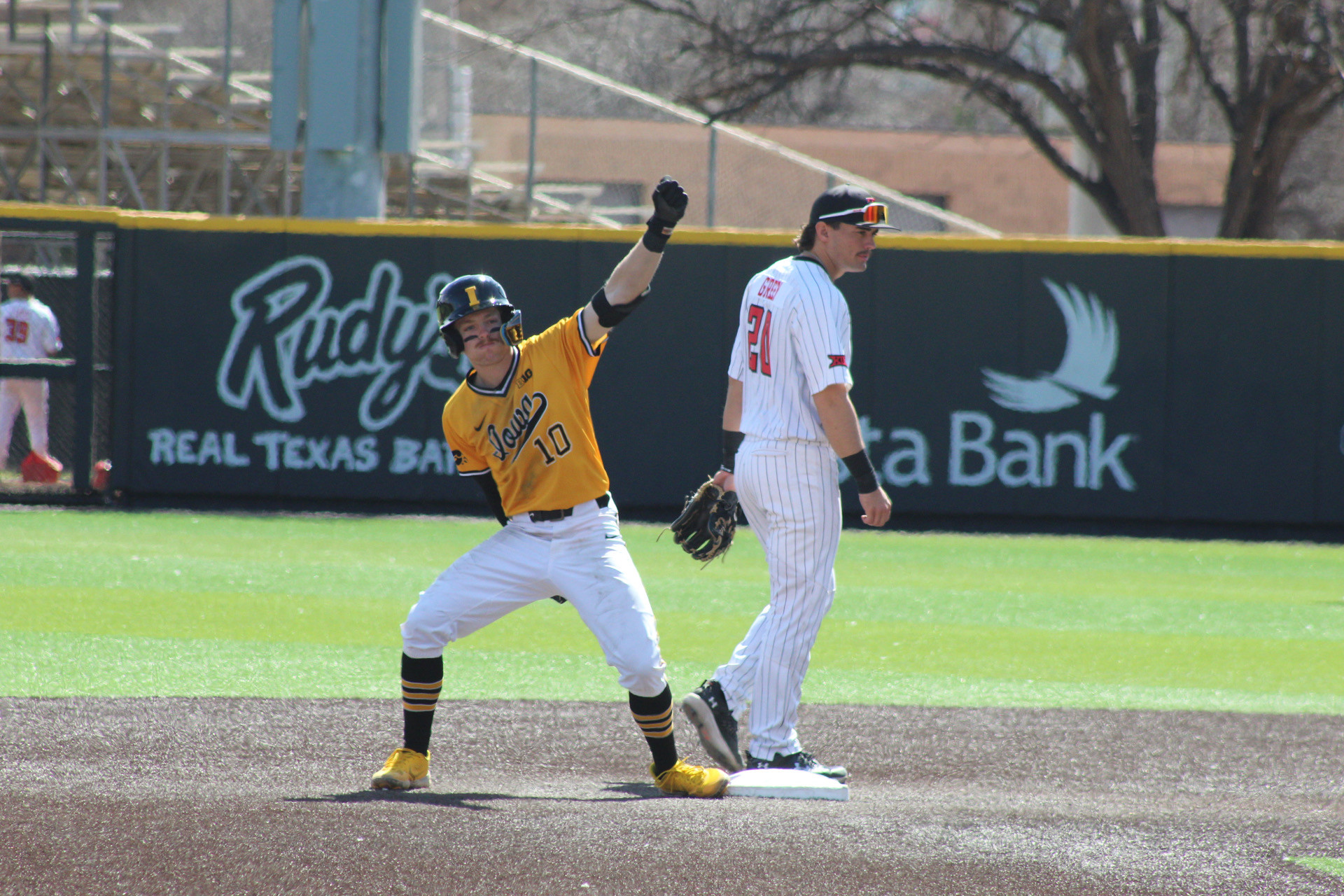 Hawkeyes Win Sunday Showdown with Texas Tech - Iowa Hawkeyes Athletics ...