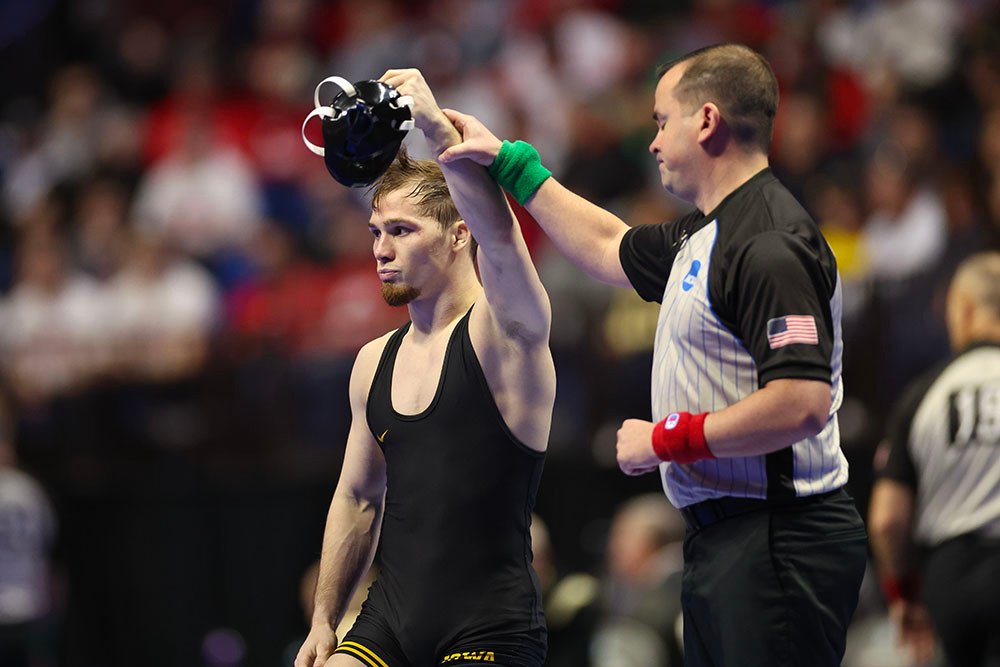 Lee Wins Olympic Team Trials – University of Iowa Athletics