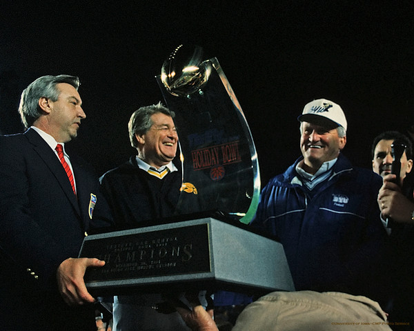 HAYDEN FRY – University of Iowa Athletics