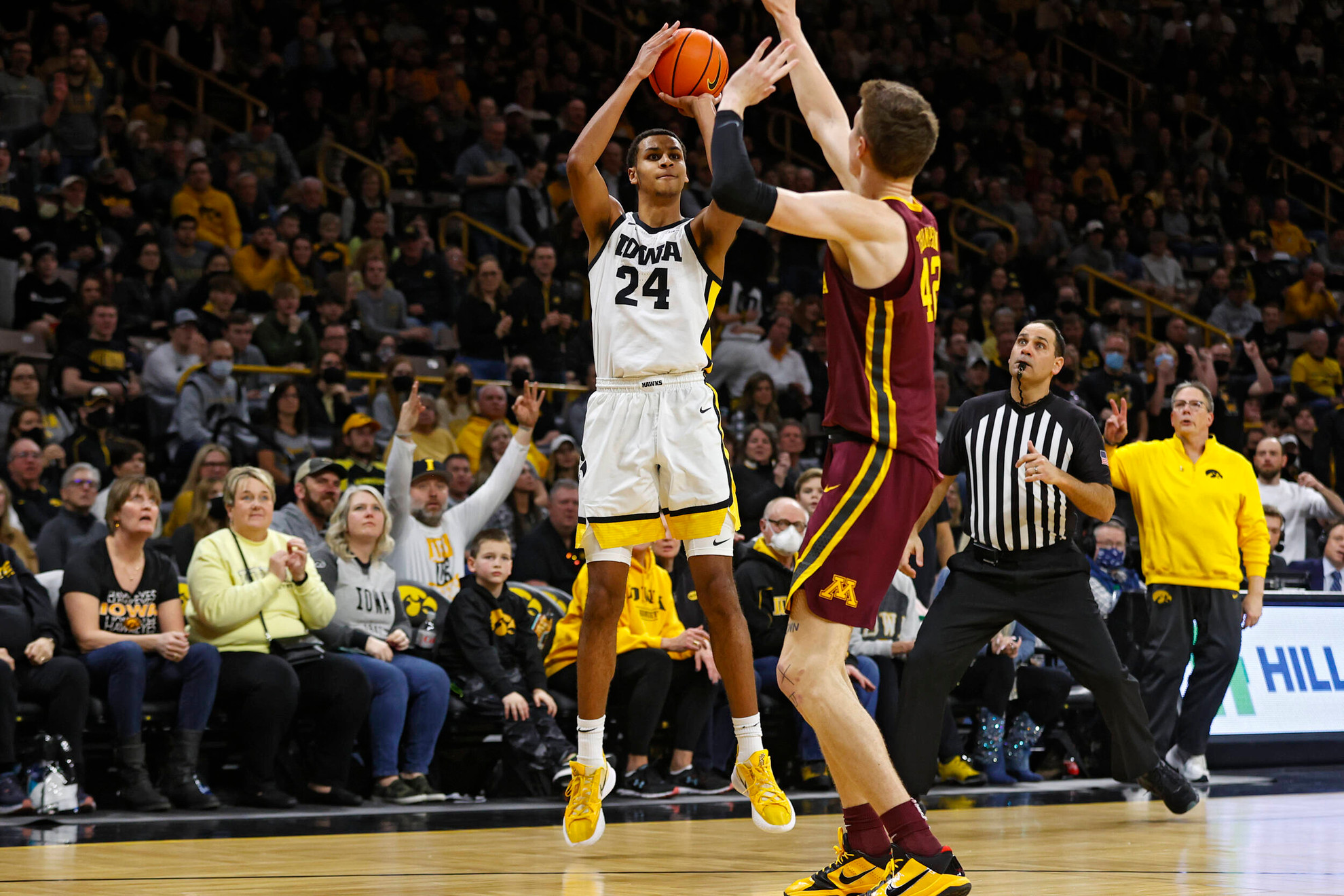 Listen Live: Men’s Basketball at Minnesota - Iowa Hawkeyes Athletics ...