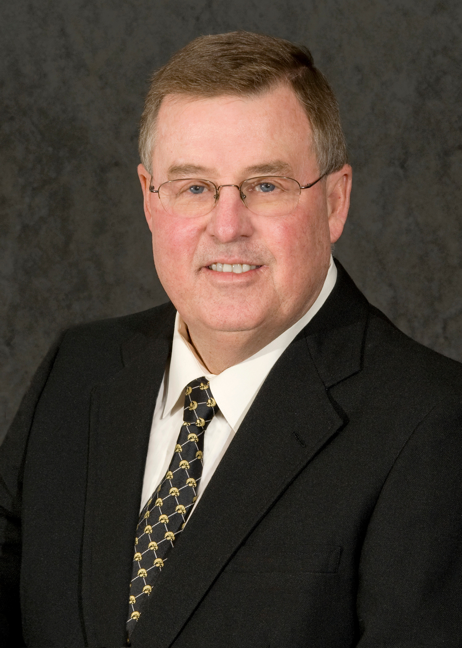 Greg Davis - Iowa Hawkeyes Athletics - Official Athletics Website