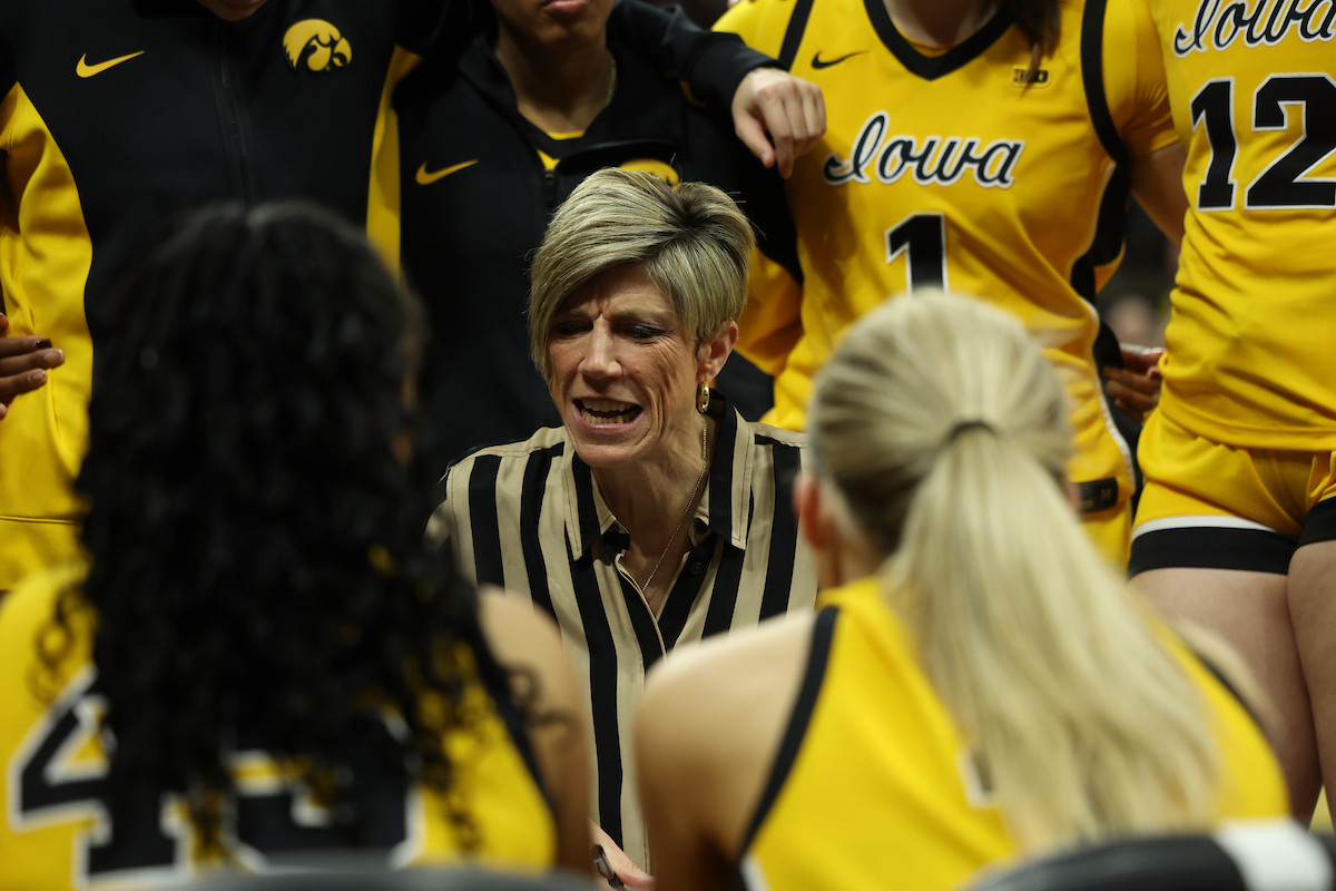 Iowa WBB Tabbed USBWA National Team of the Week - Iowa Hawkeyes ...