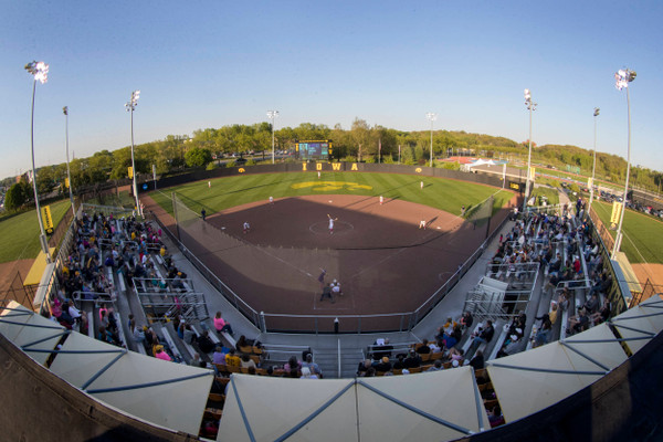 Bob Pearl Softball Field – University of Iowa Athletics