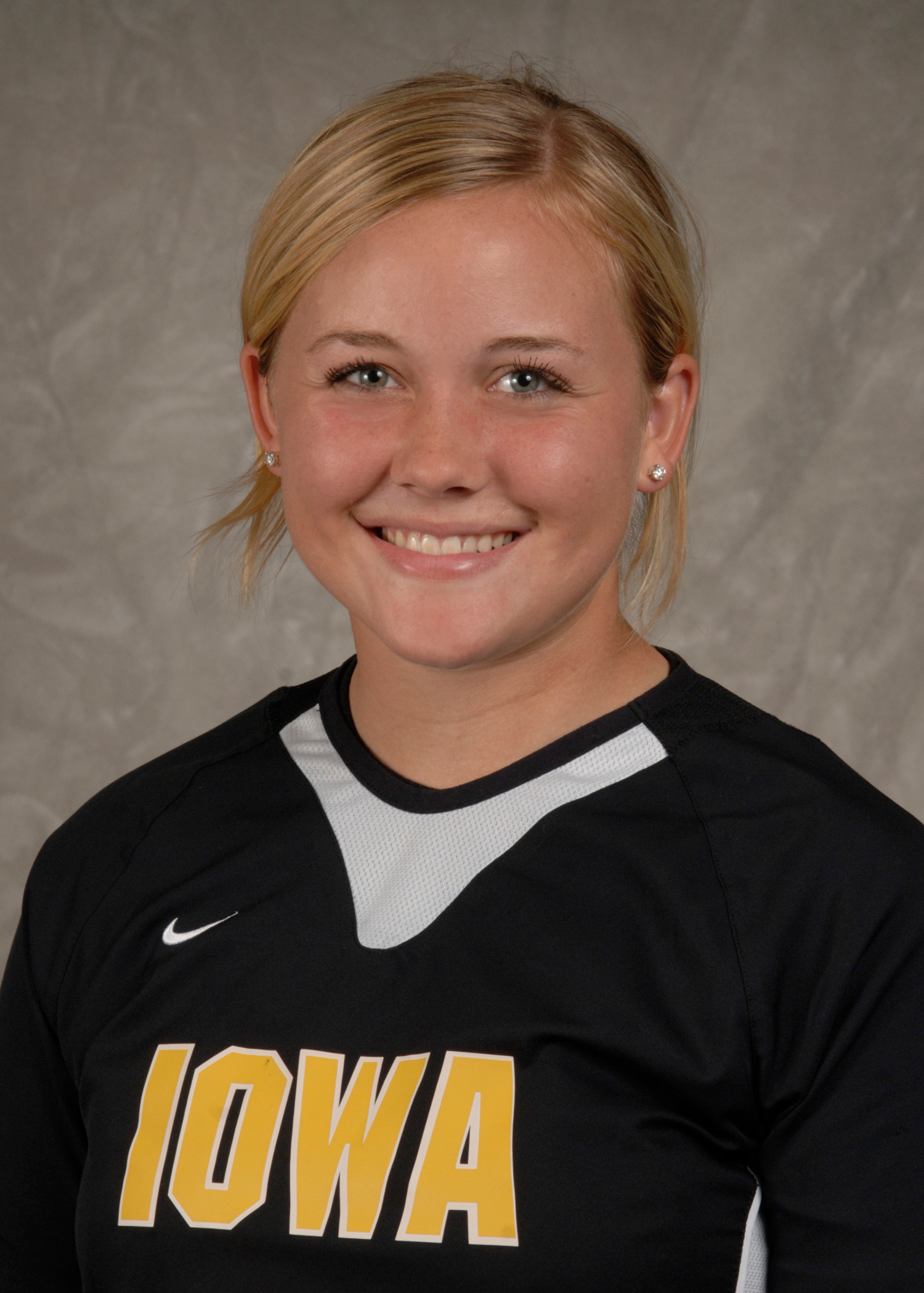 Clare Williams - Women's Soccer 2007-08 - Iowa Hawkeyes Athletics ...