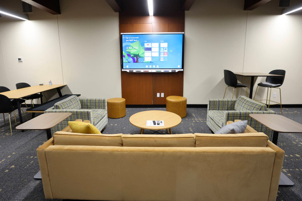 James M. Hoak Family Golf Complex – University of Iowa Athletics