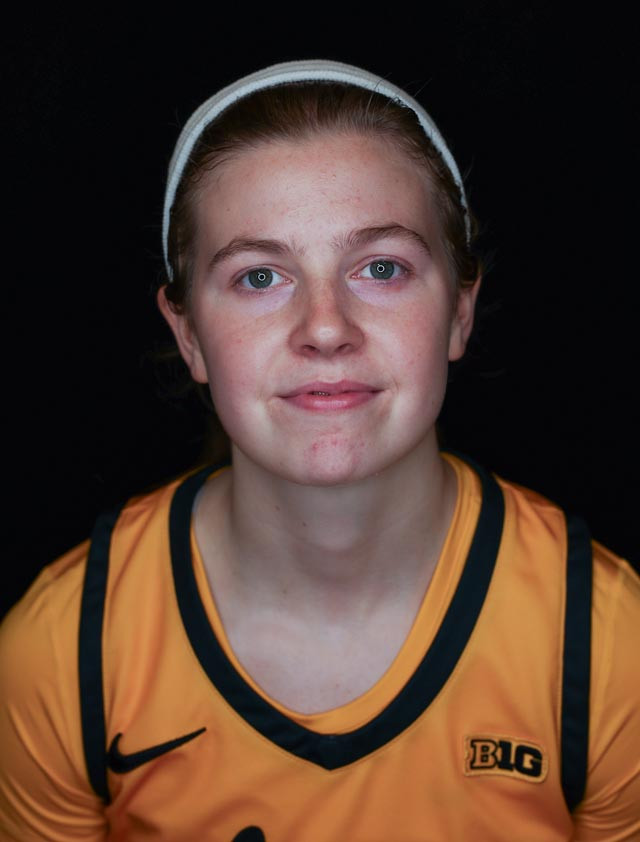 Molly Davis - Women's Basketball 2023-24 - Iowa Hawkeyes Athletics ...