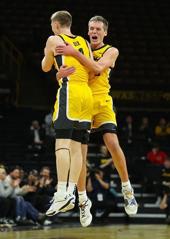 Iowa Hawkeyes | Men's Basketball Tickets