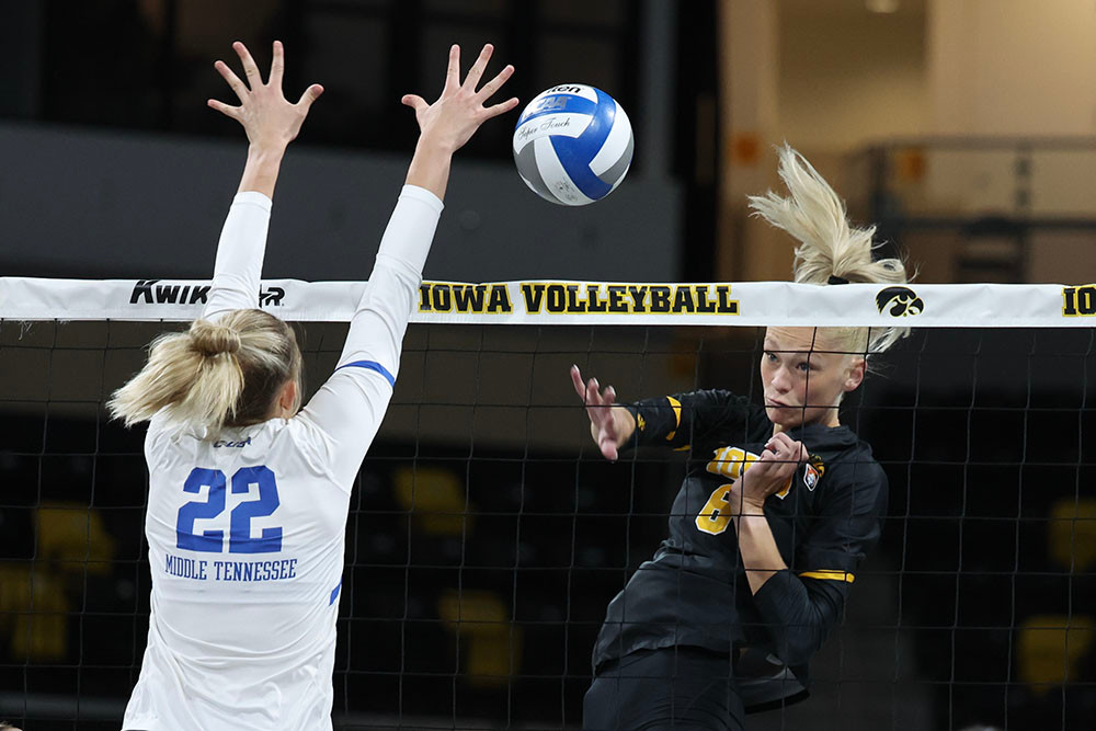 Photos: Iowa Volleyball vs Middle Tennessee State - Iowa Hawkeyes ...