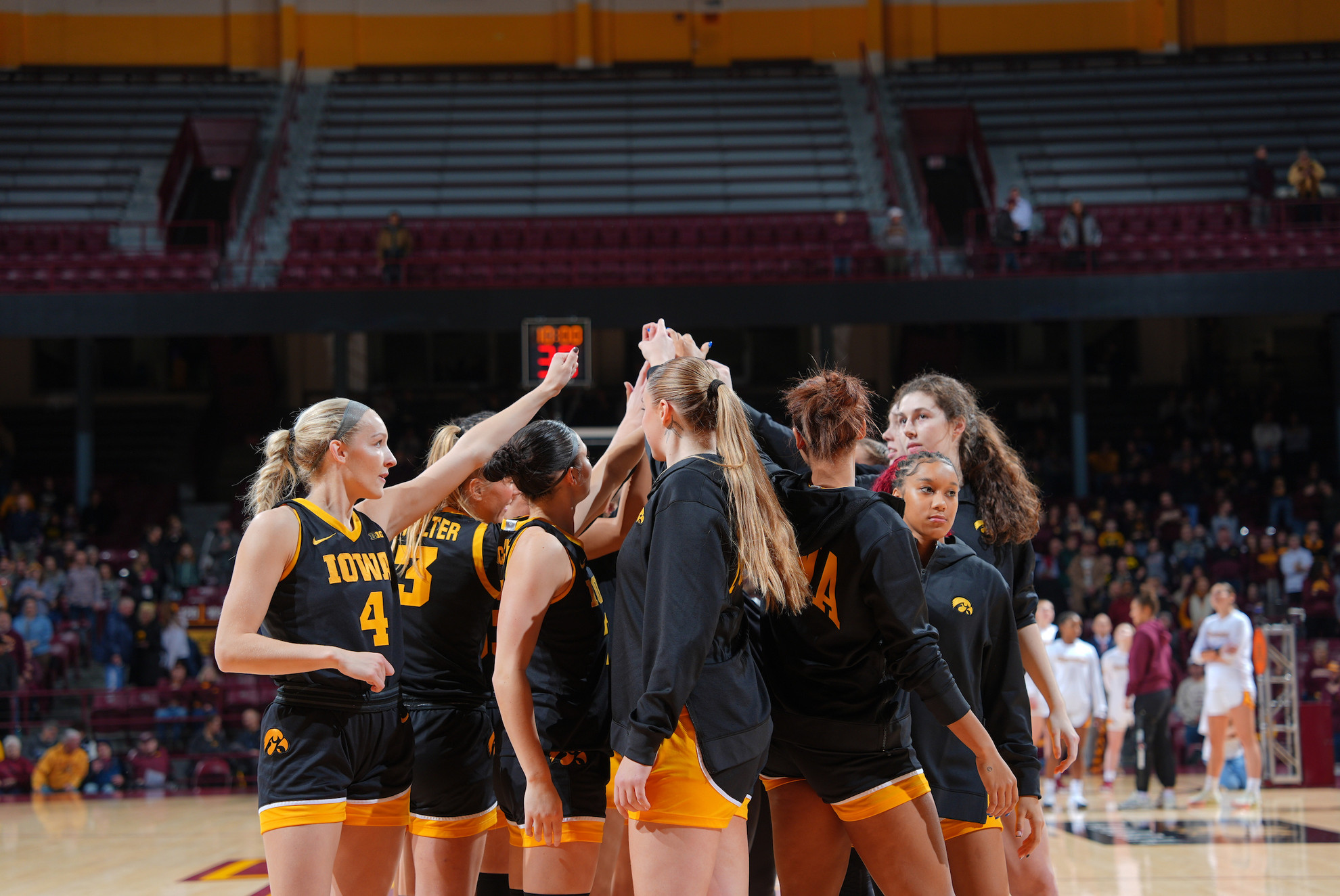 Hawkeyes Stifle Gophers to Win Fourth in a Row - Iowa Hawkeyes ...