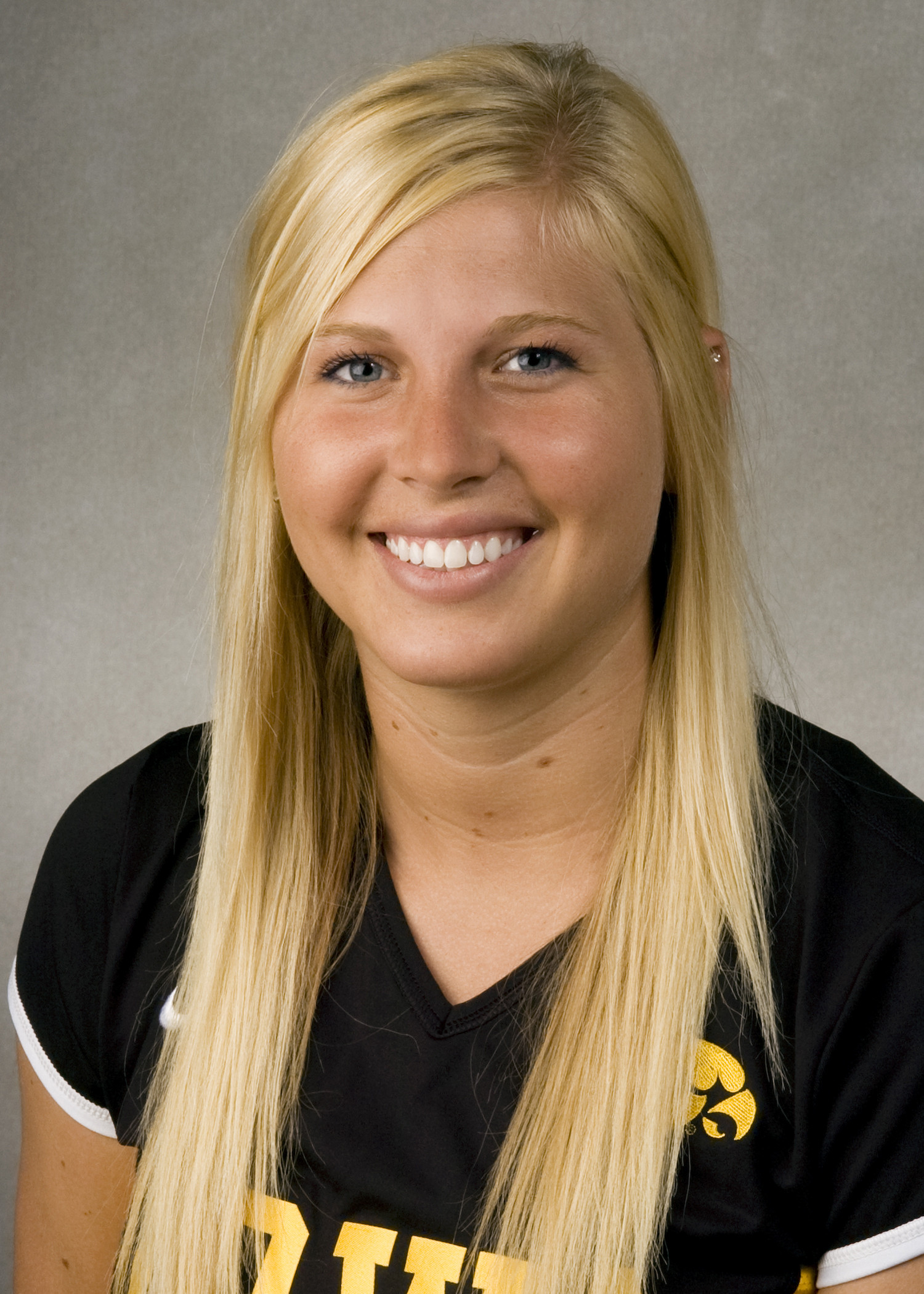 Katie Wessels - Volleyball 2007-08 - Iowa Hawkeyes Athletics - Official ...