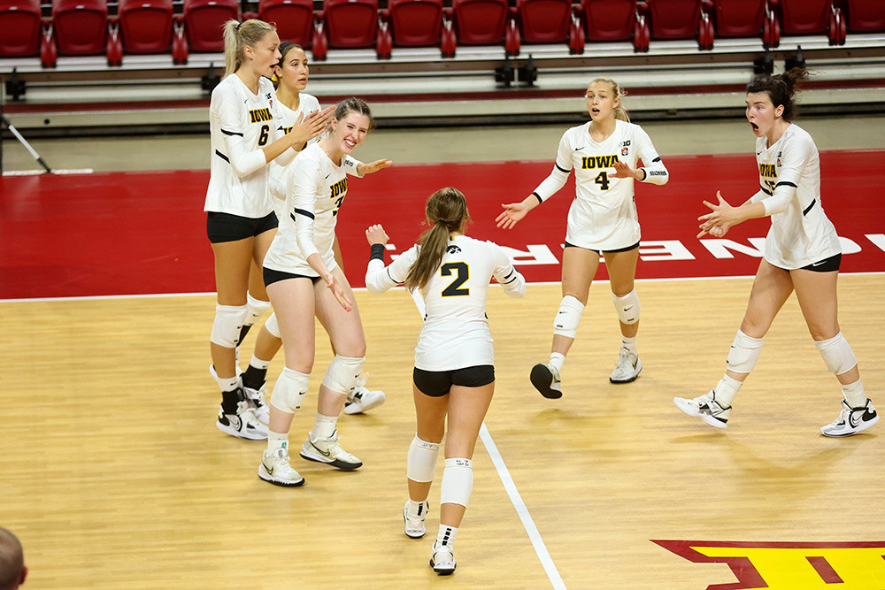 Photos: Iowa Volleyball vs Wright State – University of Iowa Athletics