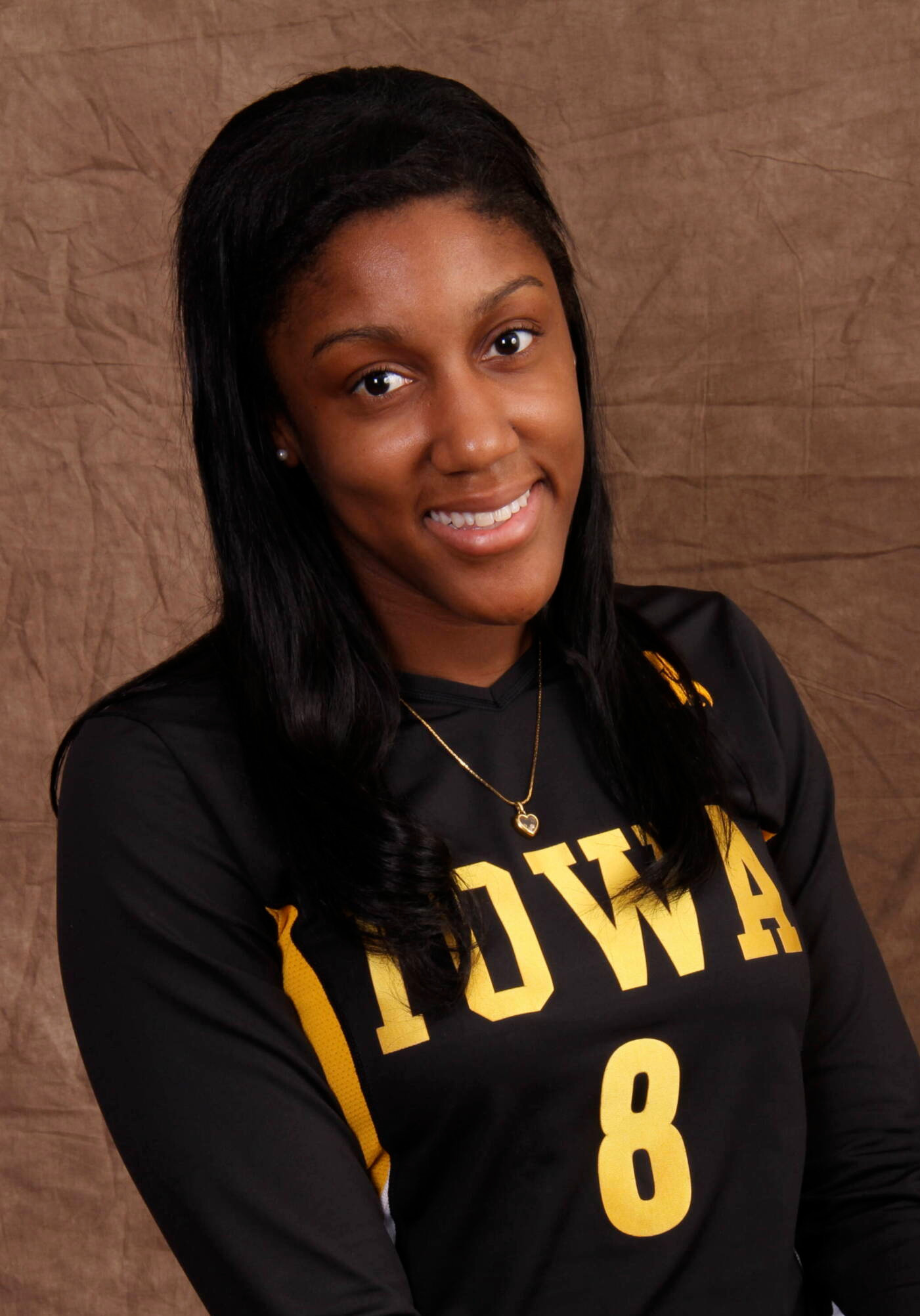 Chante' Thompson - Volleyball 2010-11 - Iowa Hawkeyes Athletics ...