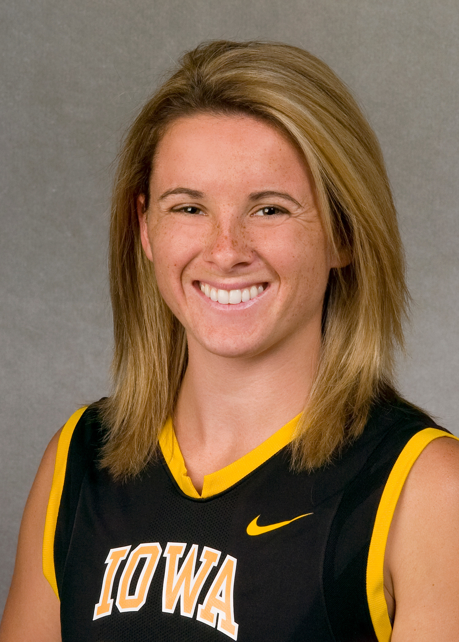 Hailey Chadbourne - Field Hockey 2009-10 - Iowa Hawkeyes Athletics ...
