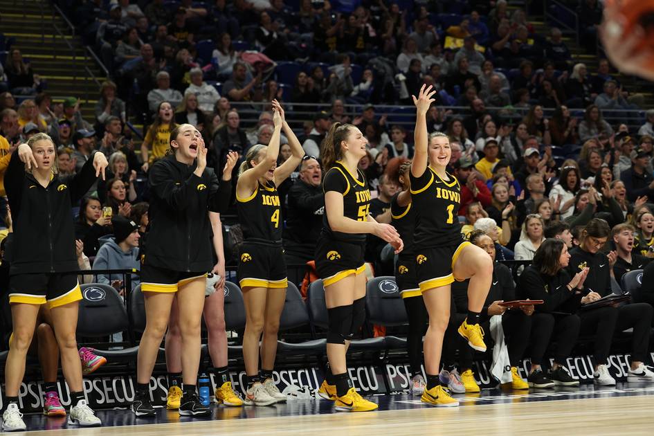 No. 23 Hawkeyes Pull Away from Penn State - Iowa Hawkeyes Athletics ...