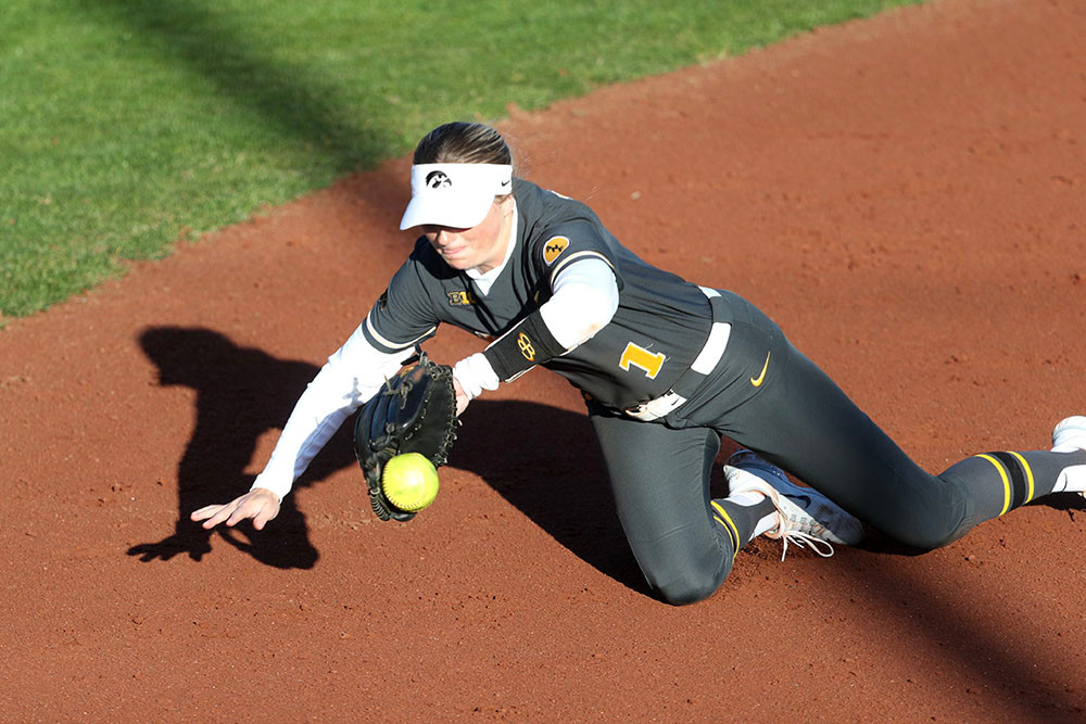 Photos: Iowa Softball vs Northwestern - Iowa Hawkeyes Athletics ...
