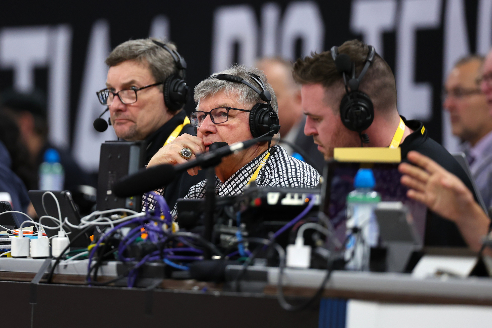 Hawk Talk M/WBB Radio Show Returns - Iowa Hawkeyes Athletics - Official ...