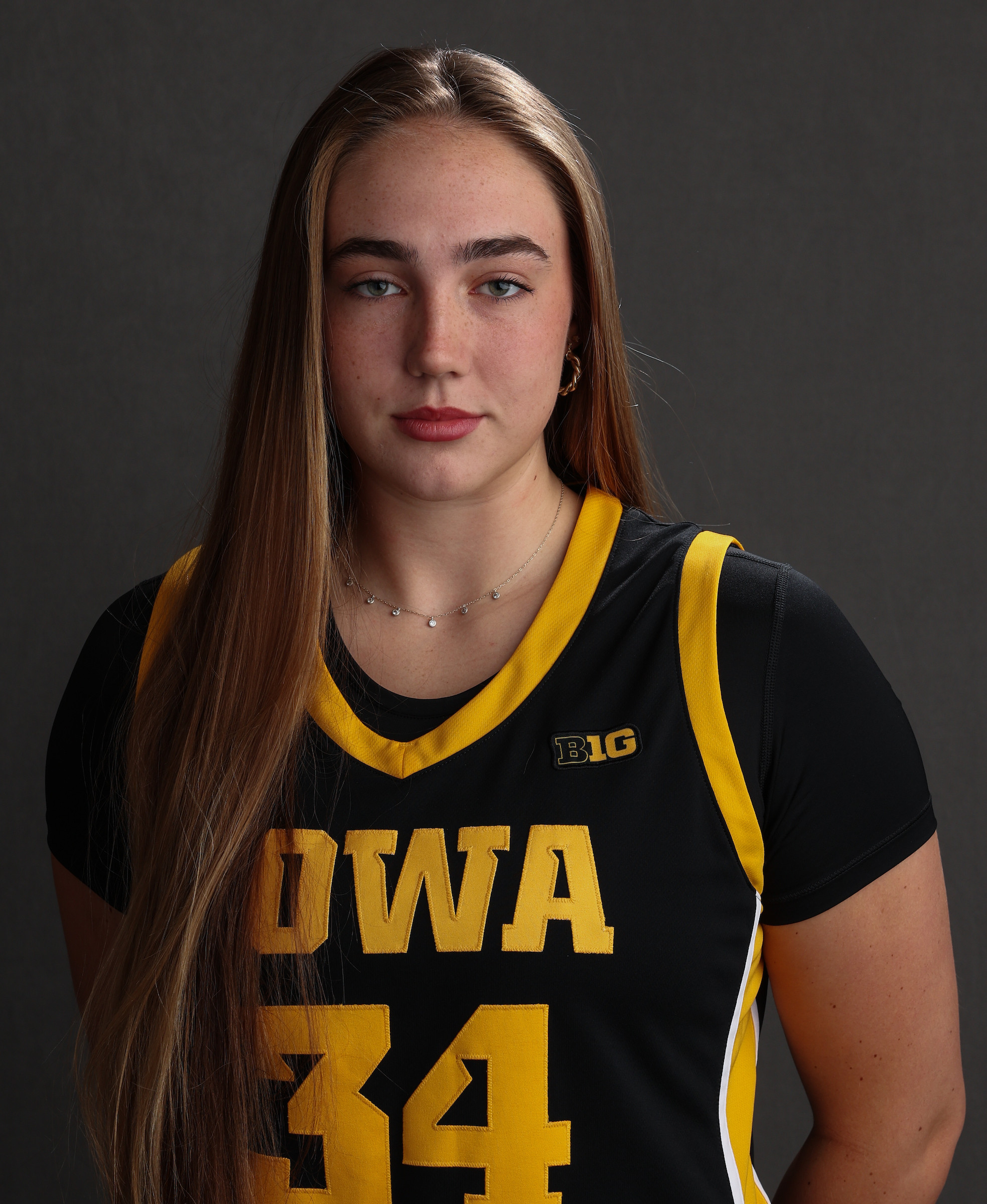 AJ Ediger - Women's Basketball 2021-22 - Iowa Hawkeyes Athletics ...