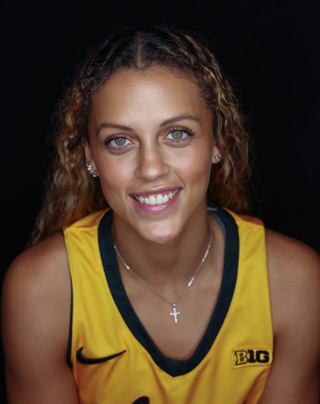 Gabbie Marshall - Women's Basketball 2019-20 - Iowa Hawkeyes Athletics ...