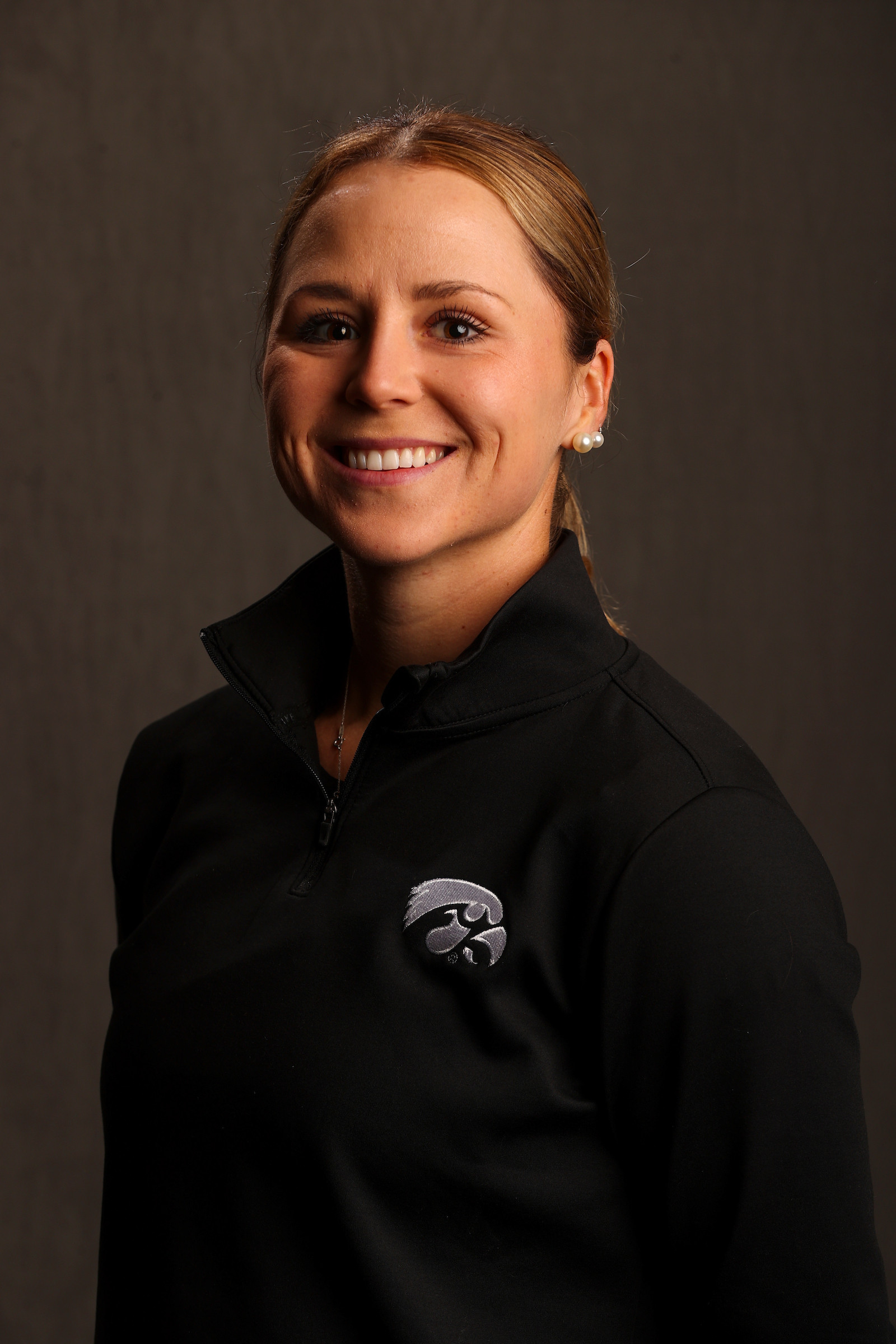 Lea Zeitler - Women's Golf 2019-20 - Iowa Hawkeyes Athletics - Official ...