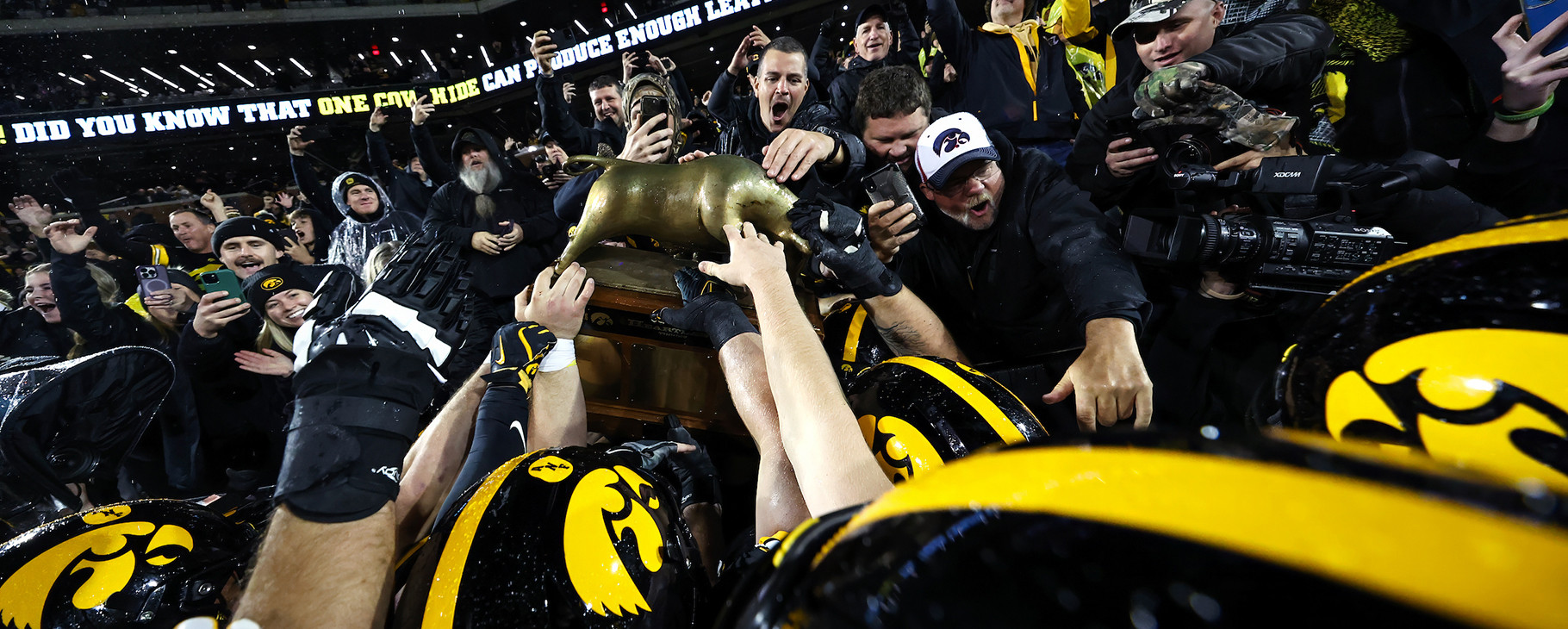 NOTES: Heartland Trophy at Wisconsin - Iowa Hawkeyes Athletics ...