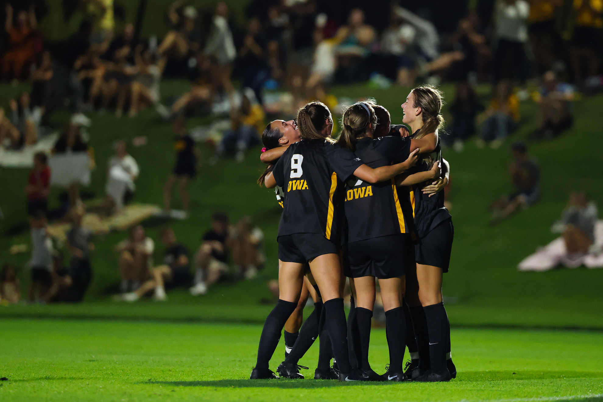 Hawkeyes Land 4 on All-Big Ten Teams - Iowa Hawkeyes Athletics ...