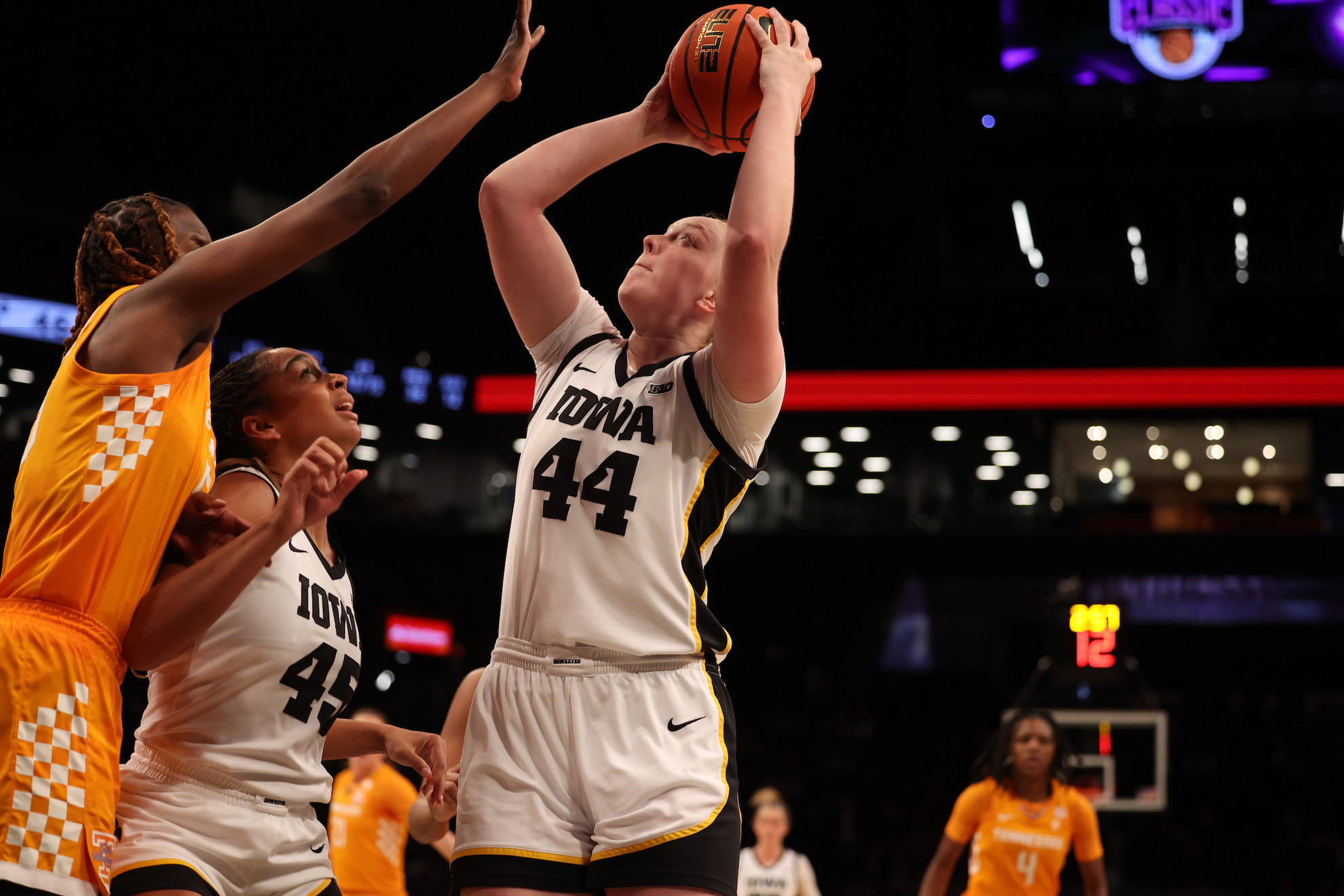 No. 17 Hawkeyes Fall to Tennessee, 78-68 - Iowa Hawkeyes Athletics ...