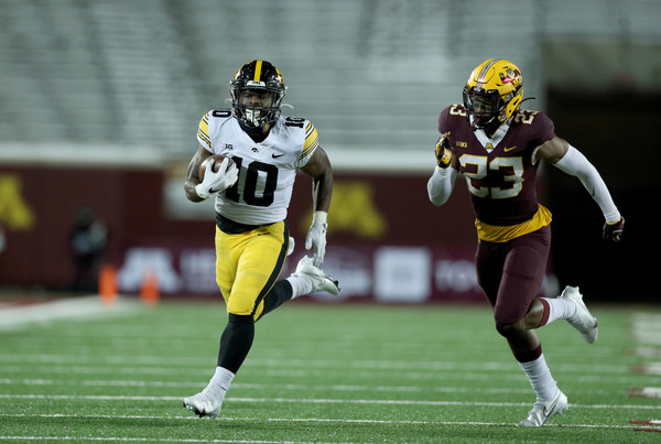 RB Rundown with Derrick Foster – University of Iowa Athletics