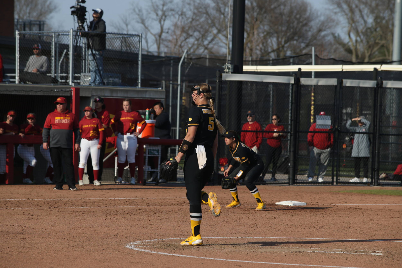 Hawkeyes Edged By Cyclones – University of Iowa Athletics